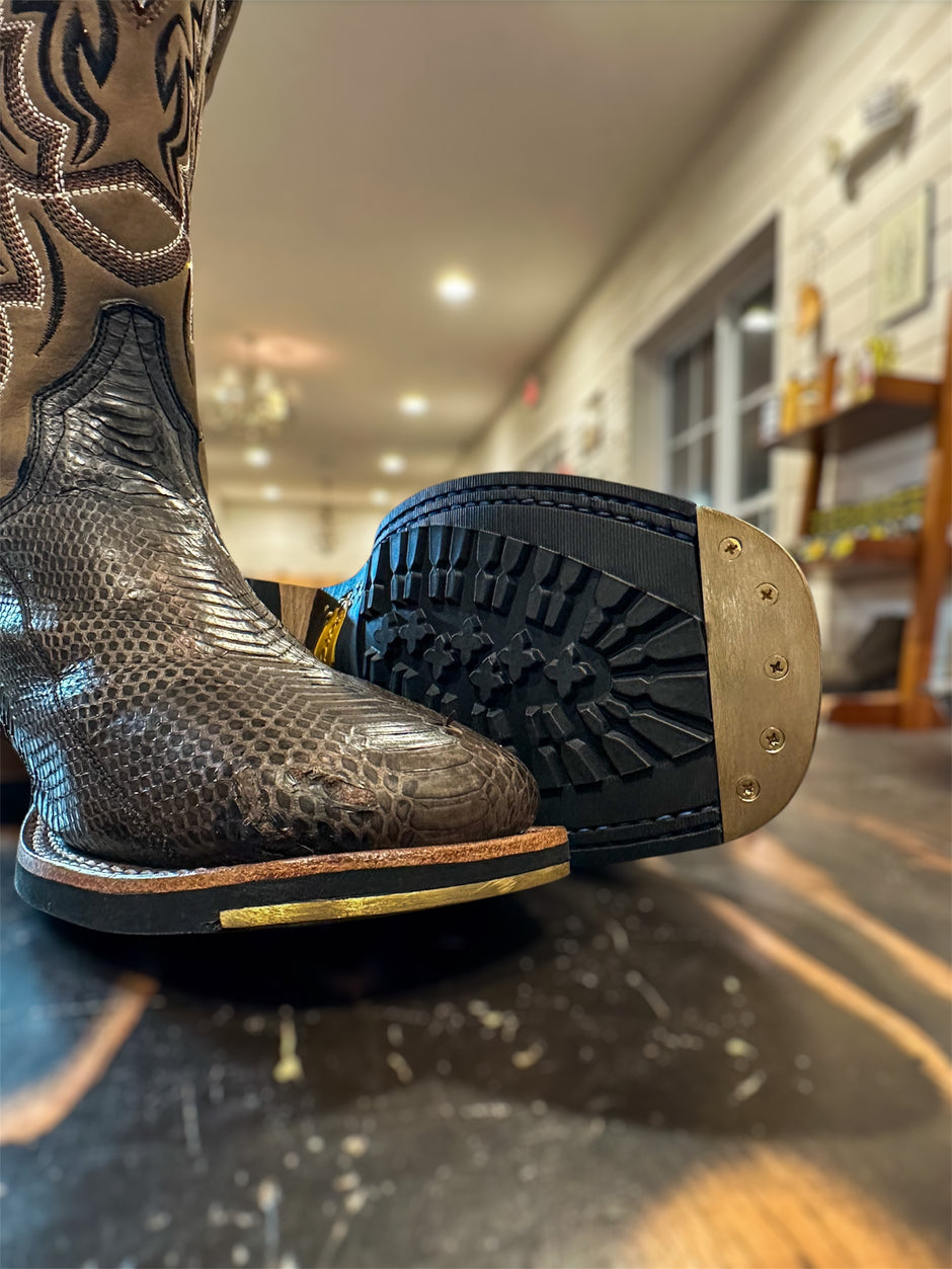 The Cowboy Boot Repair Center – The Shoe Man With Angels Custom Creations